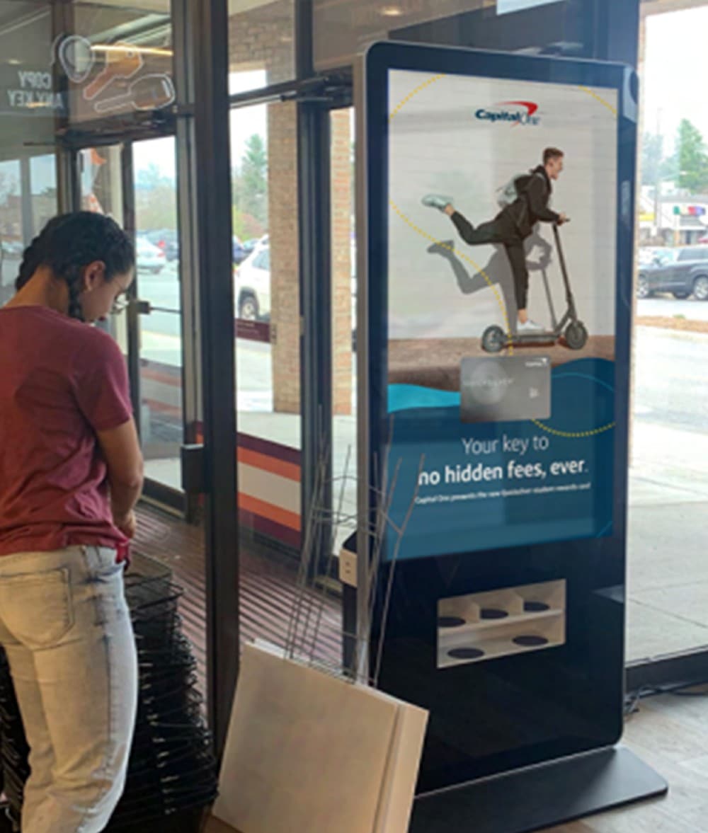 Rectangle 20 - Campus Commandos